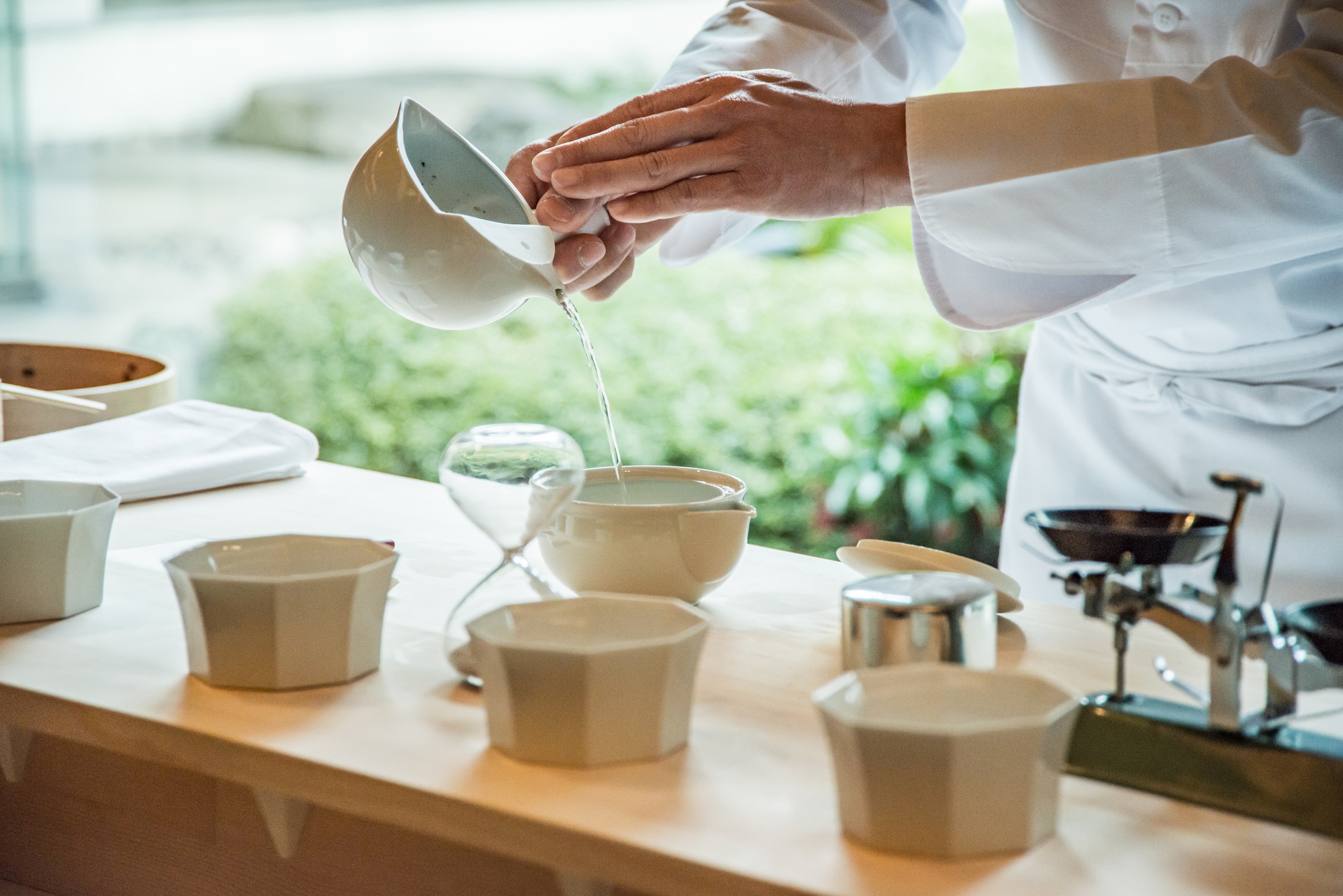 “特別な一杯”を味わえる「うれしの茶寮 ochaba」が期間限定オープン – STORY [ストーリィ] オフィシャルサイト