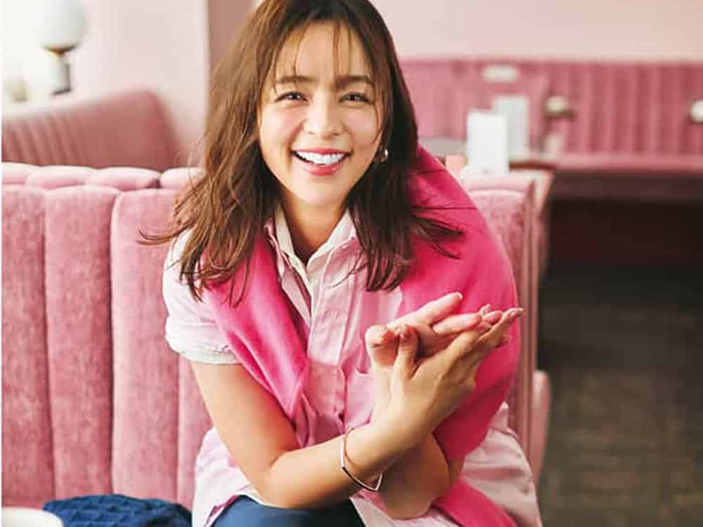 加藤ローサさん、“卒母”の寂しさから…アイドルの推し活にハマり中！「ライブに行けたら、ピンクが着たい♡」 – STORY [ストーリィ ...